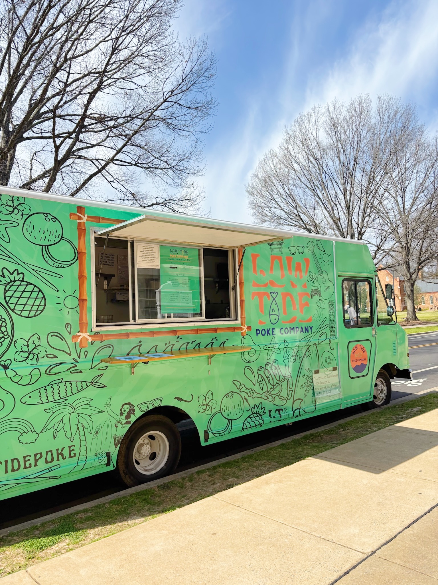 Swipe and Save at UA: Low Tide Poke Co. - UA Twitch
